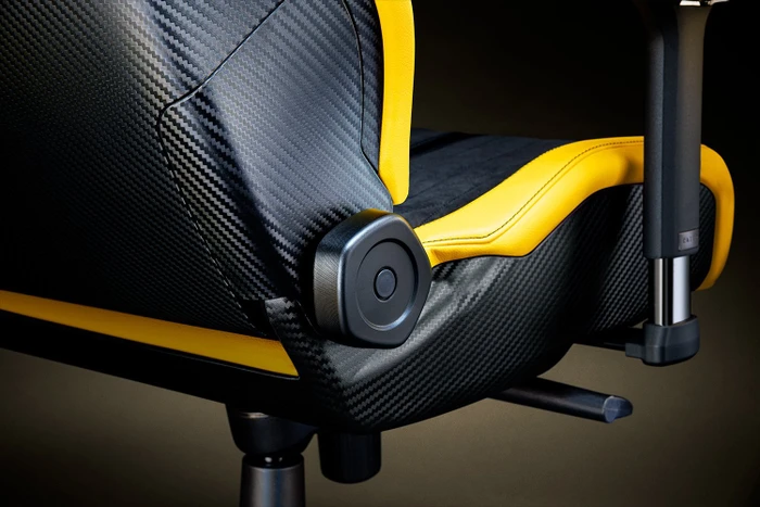 Razer Enki Pro Koenigsegg Edition Gamingstuhl | Preisvergleich Geizhals ...