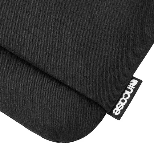 Incase Go Sleeve Schwarz - Passend für 14" Notebooks & MacBook Pro ab € ...